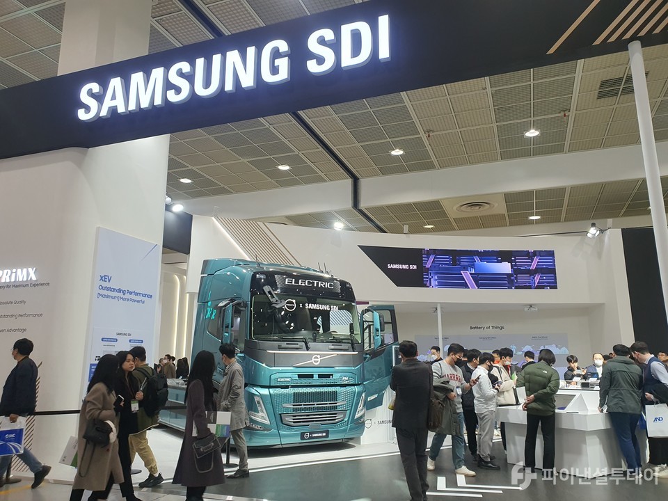 [인터배터리 2023] 올라운더 LG, 원통형 大家 삼성, 꿈꾸는 SK