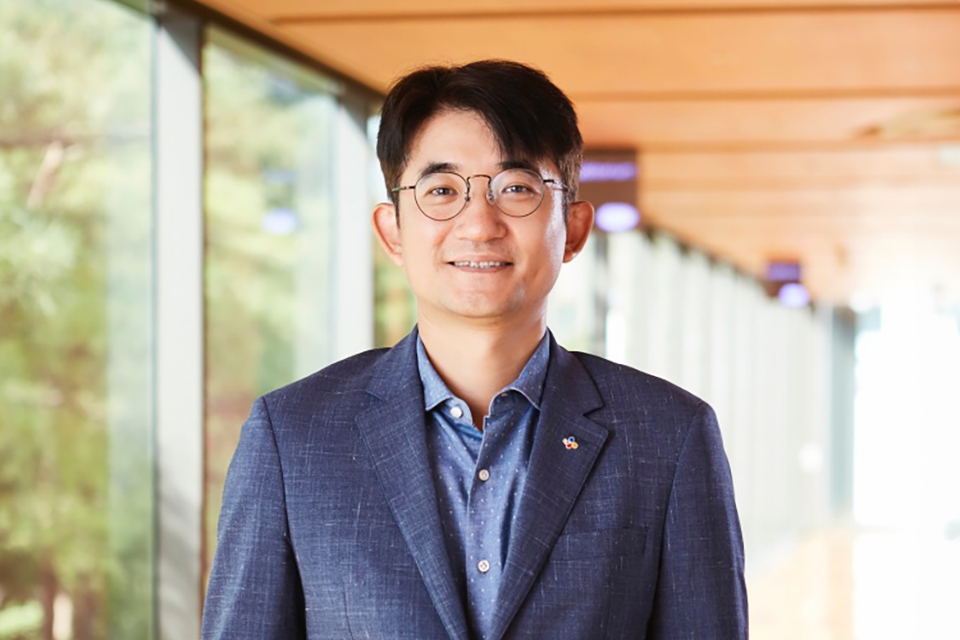 [미래세대가 닮고 싶은 CEO-미디어&엔터테인먼트&광고] 윤상현 CJ ENM 대표